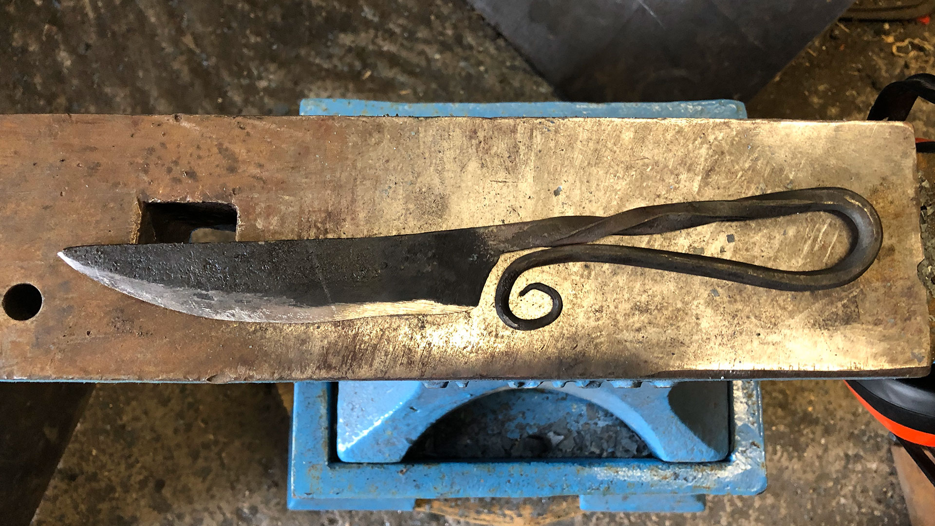 Introduction to Blade Smithing - Now Strike Experiences
